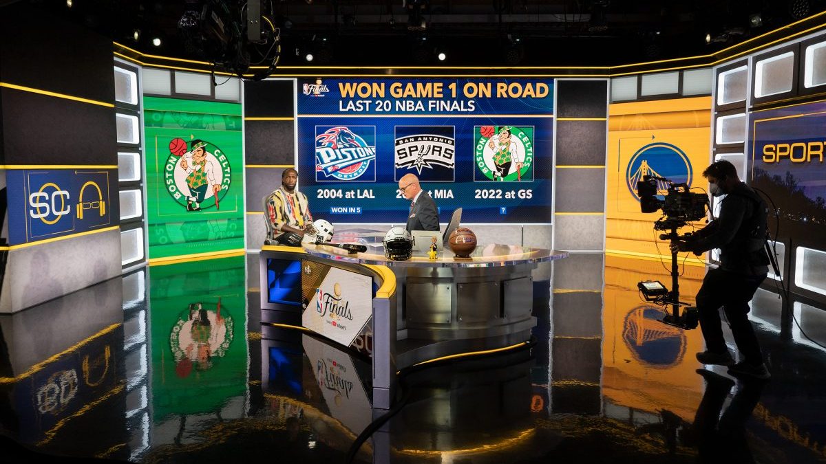 NBA Fans Are Ripping Into ESPN For Its Awful New NBA Theme Song