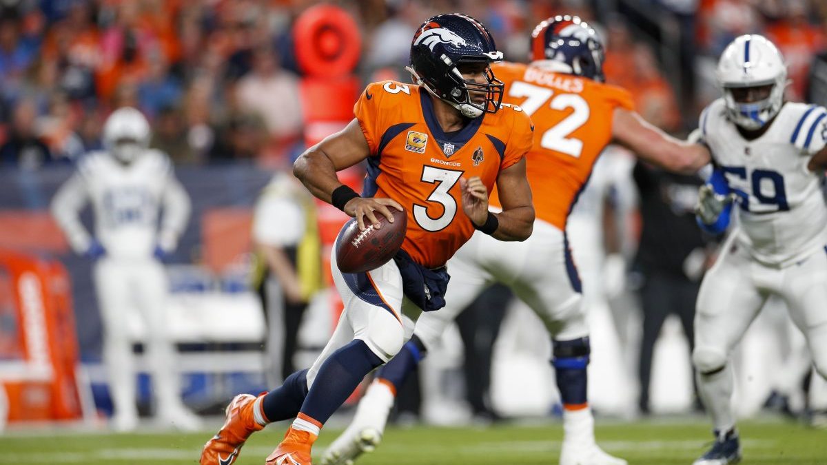 Russell Wilson Has Reportedly Played Through An Extremely Painful Injury