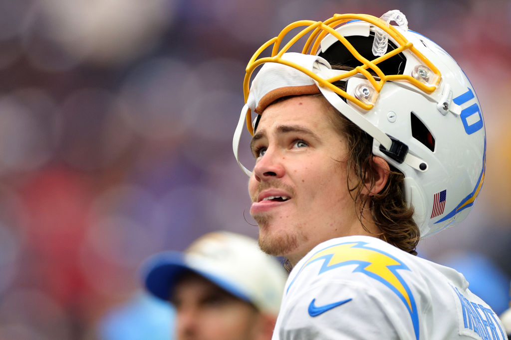 Fans Are Convinced NFL Is Rigged After Justin Herbert Failed To Throw ...