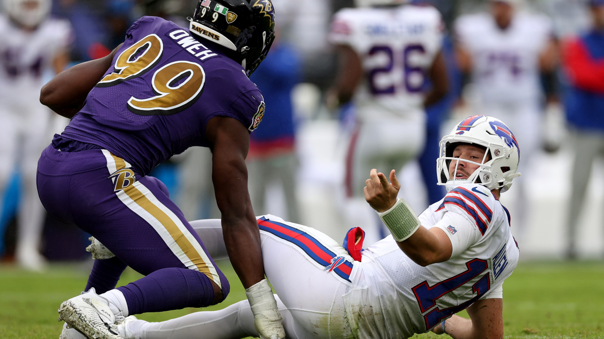 Ravens Fans Fuming After Egregious Roughing The Passer Call Aids Bills
