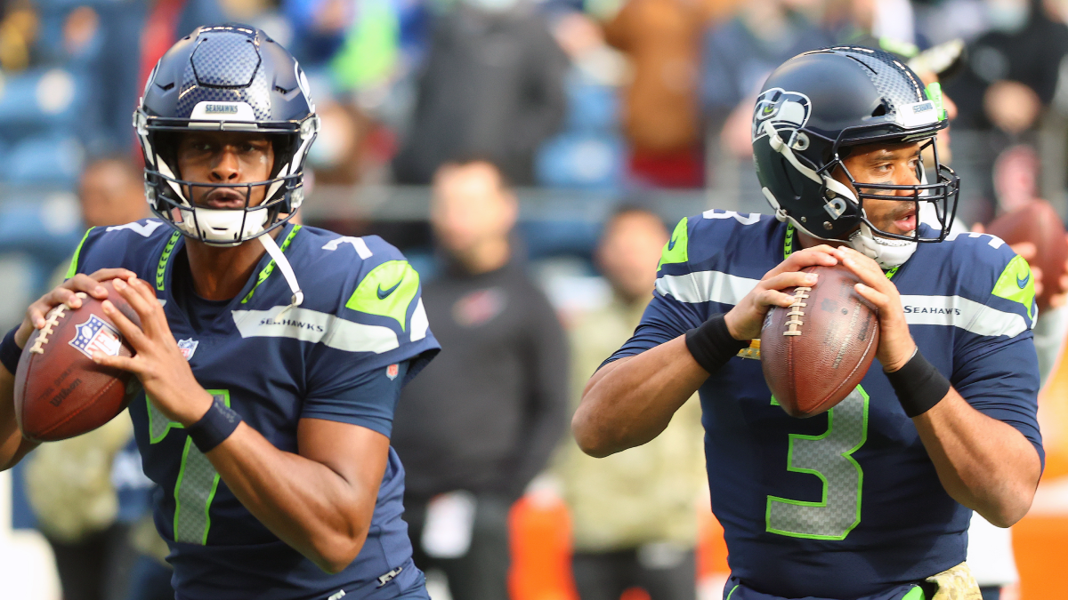 Seahawks' Geno Smith Surprisingly Continues To Outduel Russell Wilson
