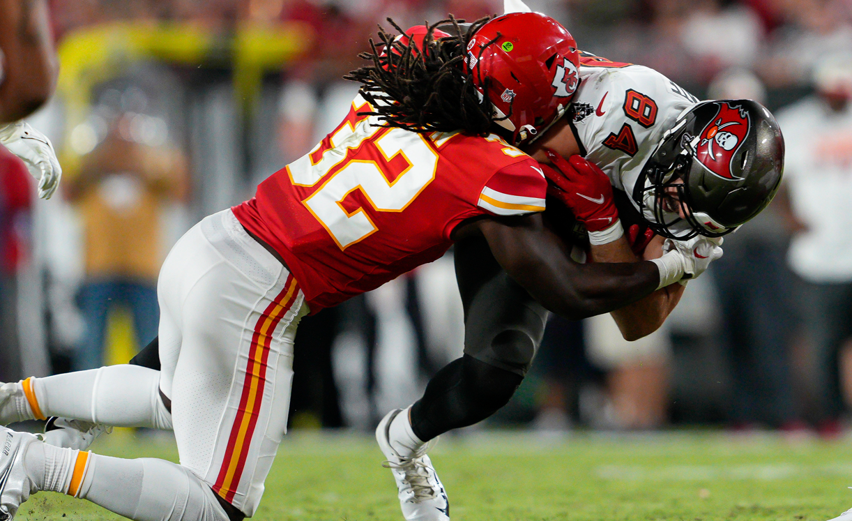 Cameron Brate Returns To Game With Head Injury, Tony Dungy Blasts NFL