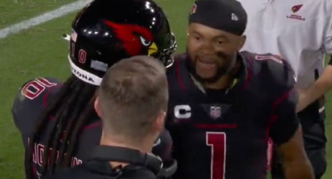 A Heated Kyler Murray Curses At Cardinals HC Kliff Kingsbury During ...