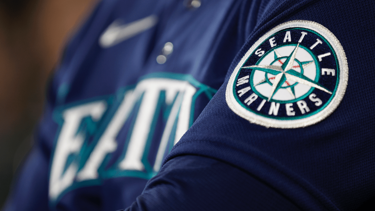 Security Camera Catches Mariners Fans In Amazing Playoffs Celebration