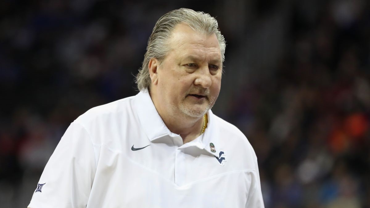 Bob Huggins Takes A Shot At Gonzaga Over Rumored Big 12 Move