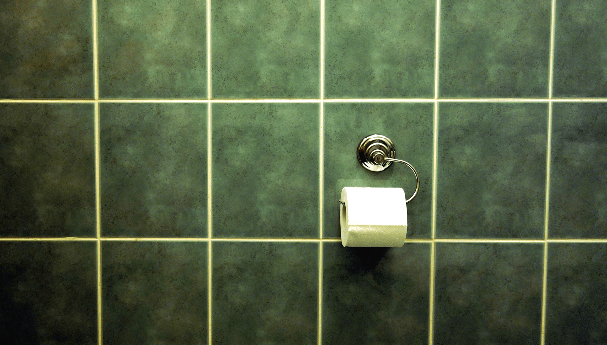 CBS Sports Radio Host Poops His Pants Live On The Air, Viewers React