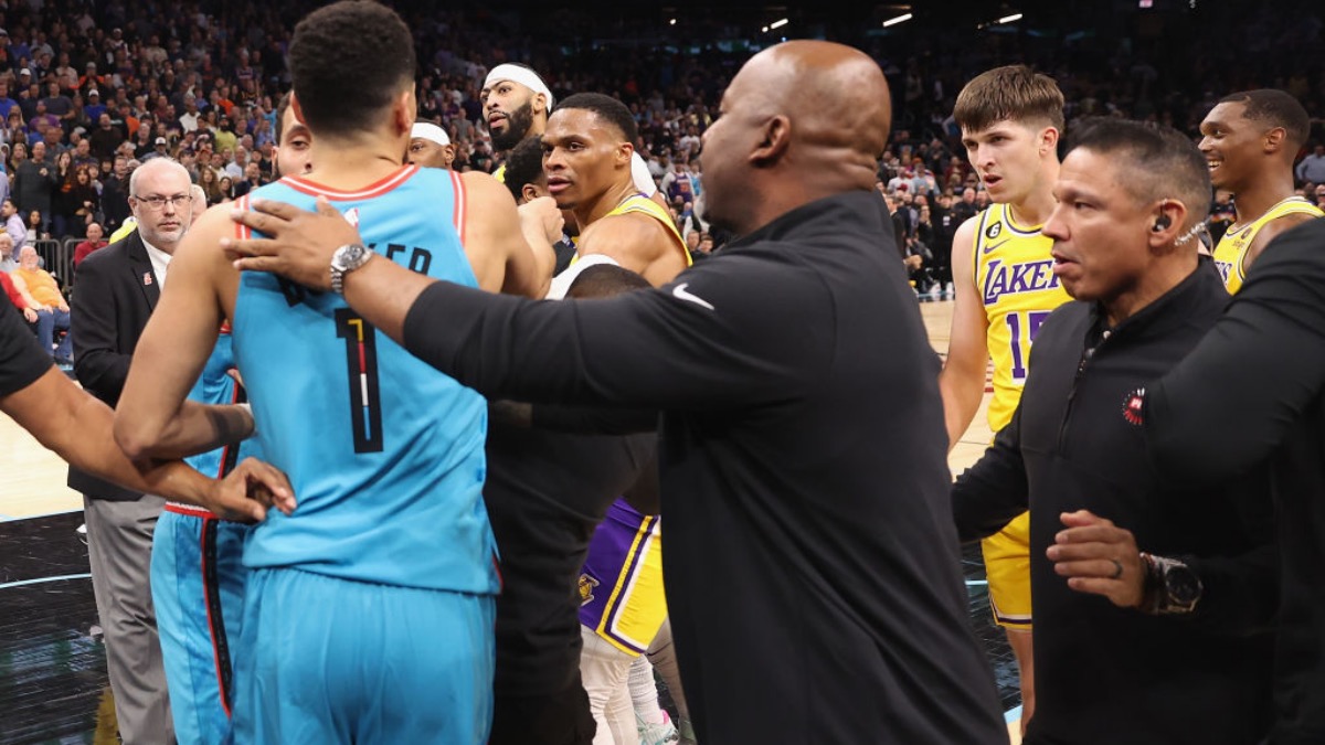 Devin Booker Had Strong Message For Patrick Beverly After Shove