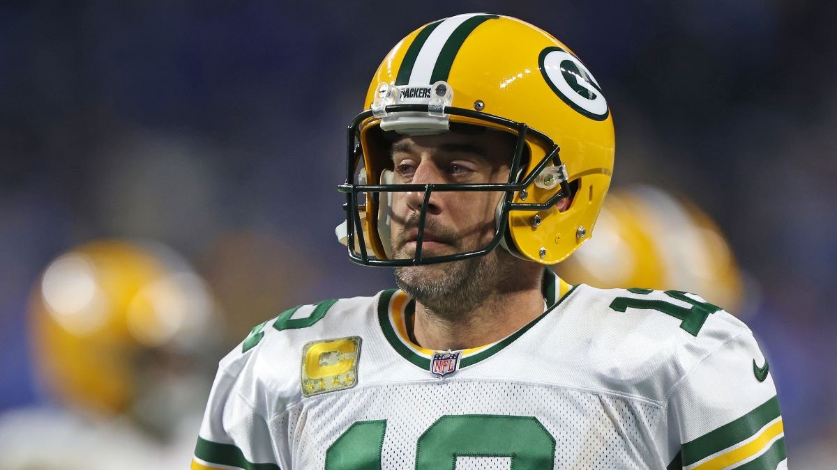 Packers Hall Of Famer Says Team Could Have To Bench Aaron Rodgers