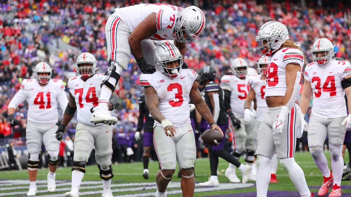 Ohio State Fans Are Melting Down After Yet Another Key Injury