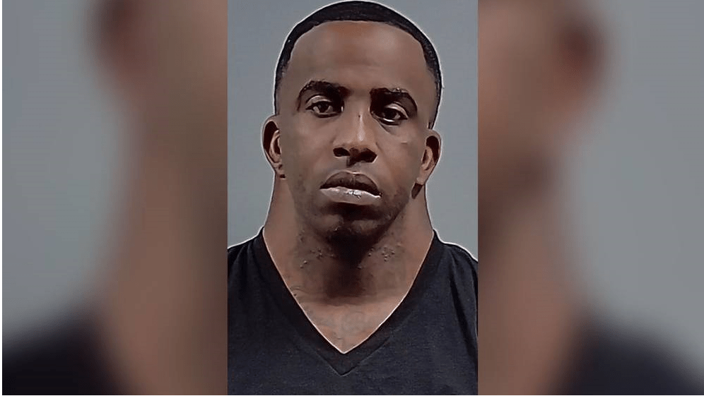 Viral Wide Neck Guy Arrested Again In Florida For 'Aggravated Stalking ...