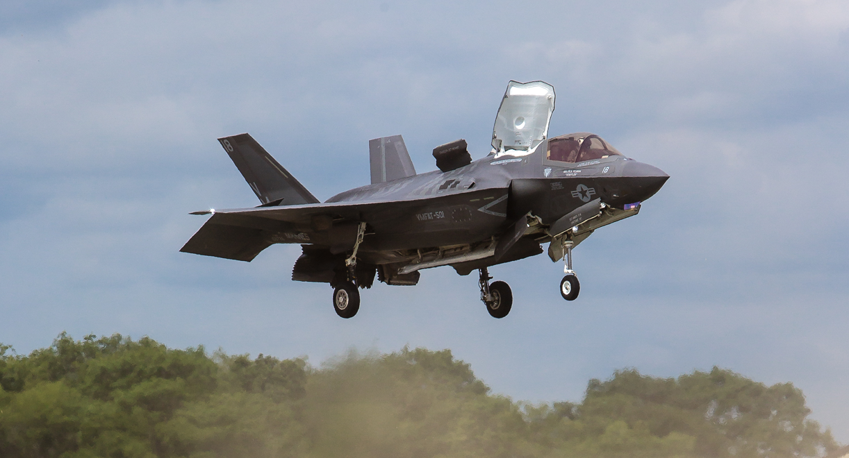 Wild Video Of Pilot Ejecting From F-35B Fighter Jet Crash In Fort Worth