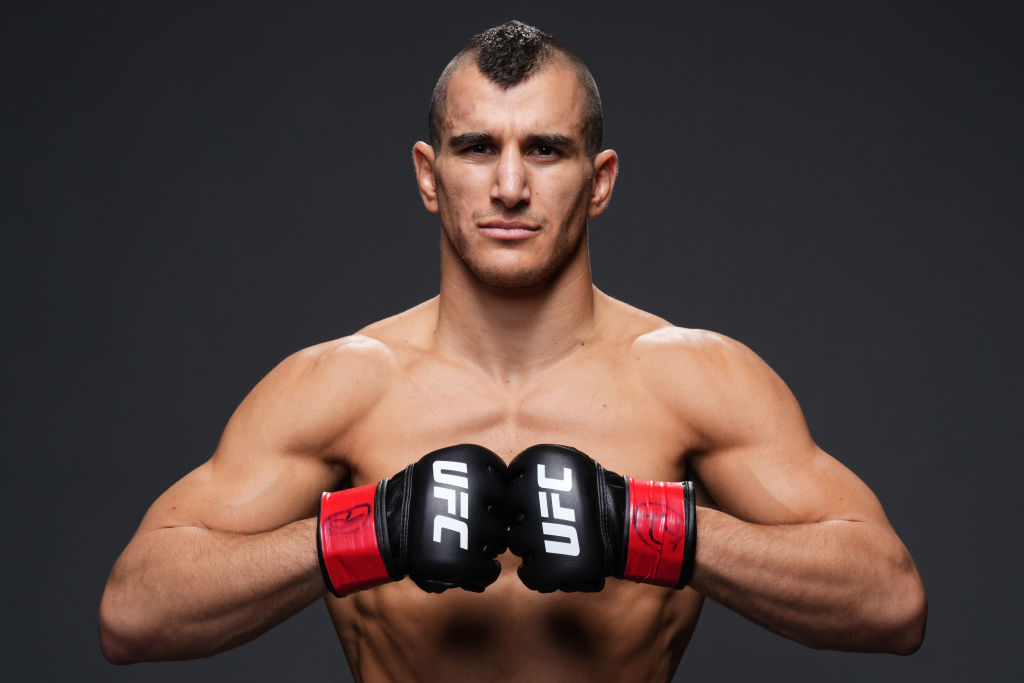 Jewish UFC Fighter Challenges Kanye West To A Fight Over Anti-Semitic ...