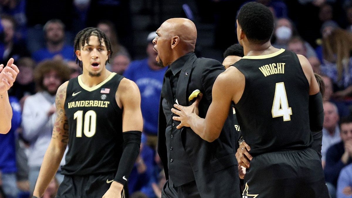 Vandy's Jerry Stackhouse Got So Mad A A Ref He Needed A Police Escort