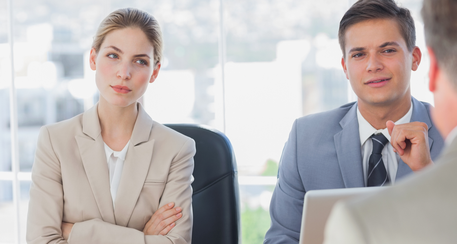 Body Language Expert: How To Tell What People Are Thinking