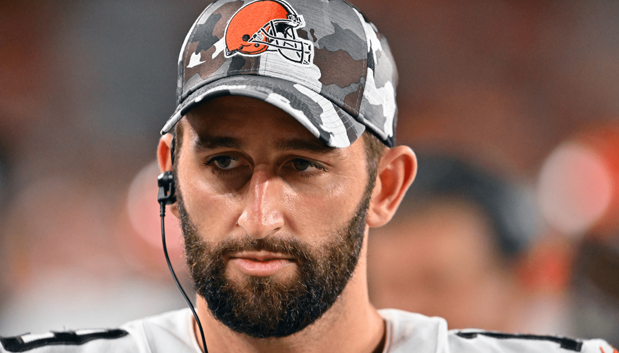 NFL Fans React To Josh Rosen Signing With His 7th Team In 4 Years