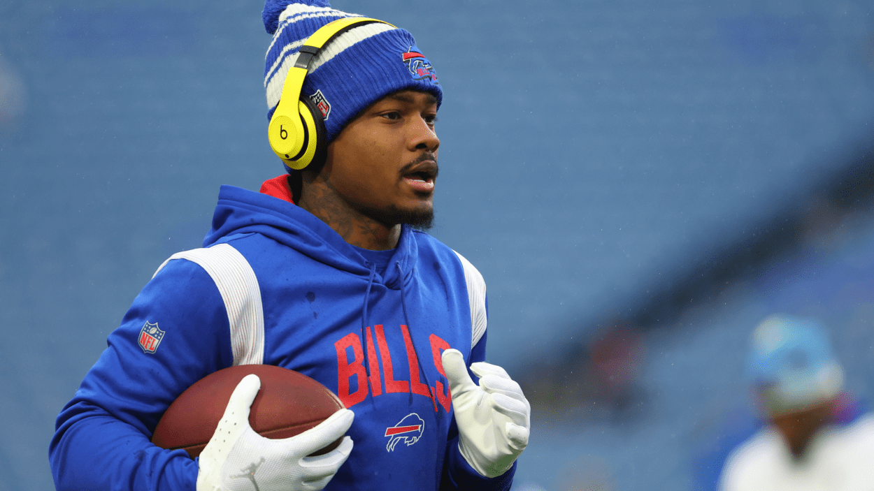 Stefon Diggs' Special Moment With A Young Fan Went Viral