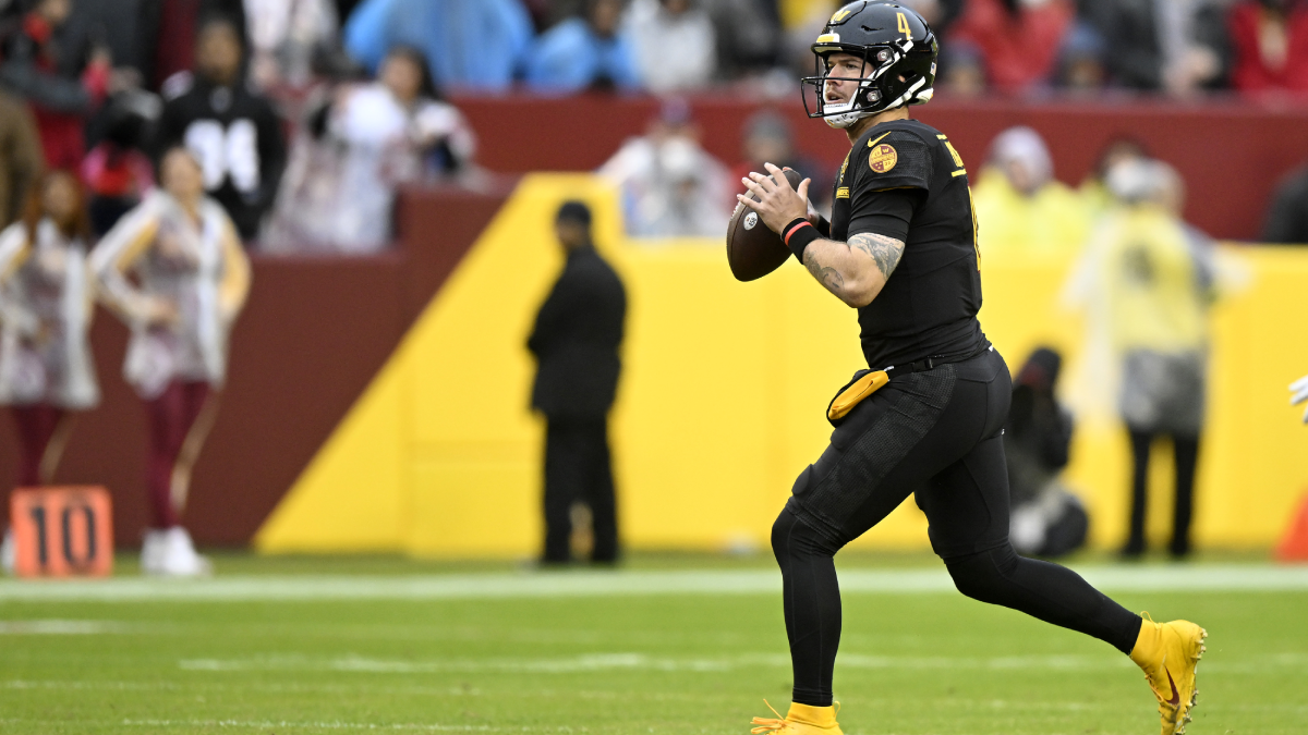 Taylor Heinicke Shows Off 'Peaky Blinders' Pregame Look