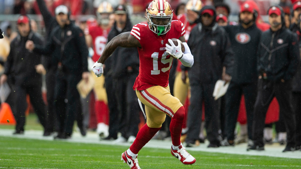 Deebo Samuel Goes Viral For Pregame Outfit