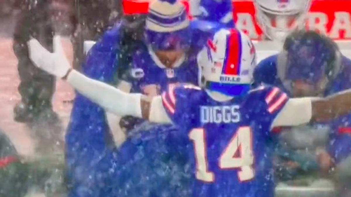 Stefon Diggs Addresses Screaming At Josh Allen During Loss To Bengals