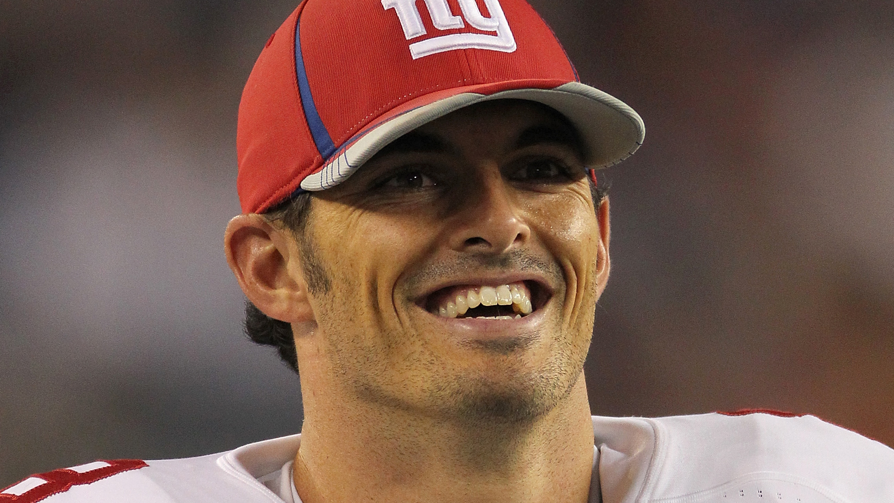 Derek Carr's Brother Has A+ Response To Reporter's Contract Mix-Up