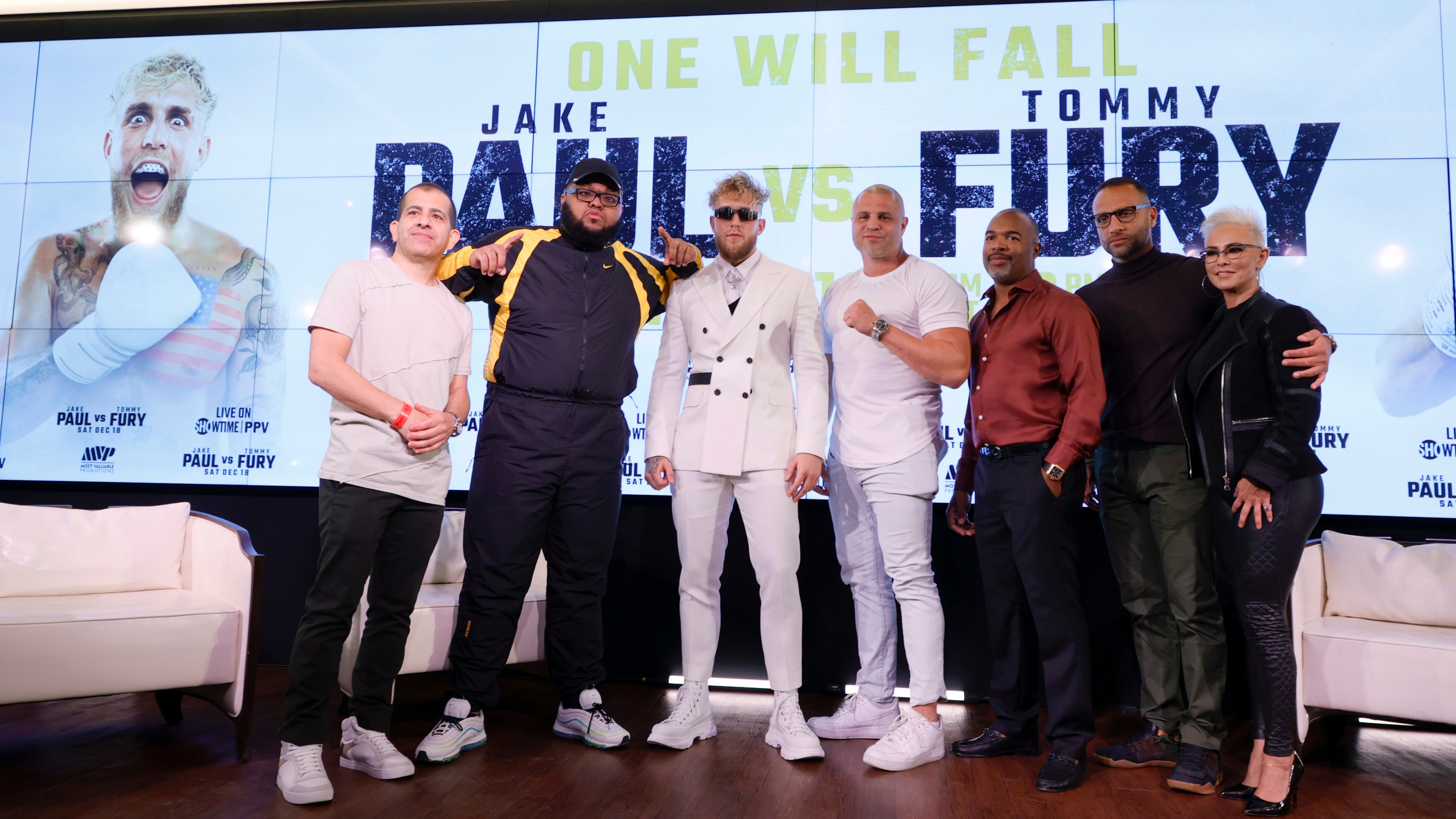 Trainer BJ Flores Shows Off Bullet In His Leg After Armed Robbery Attempt