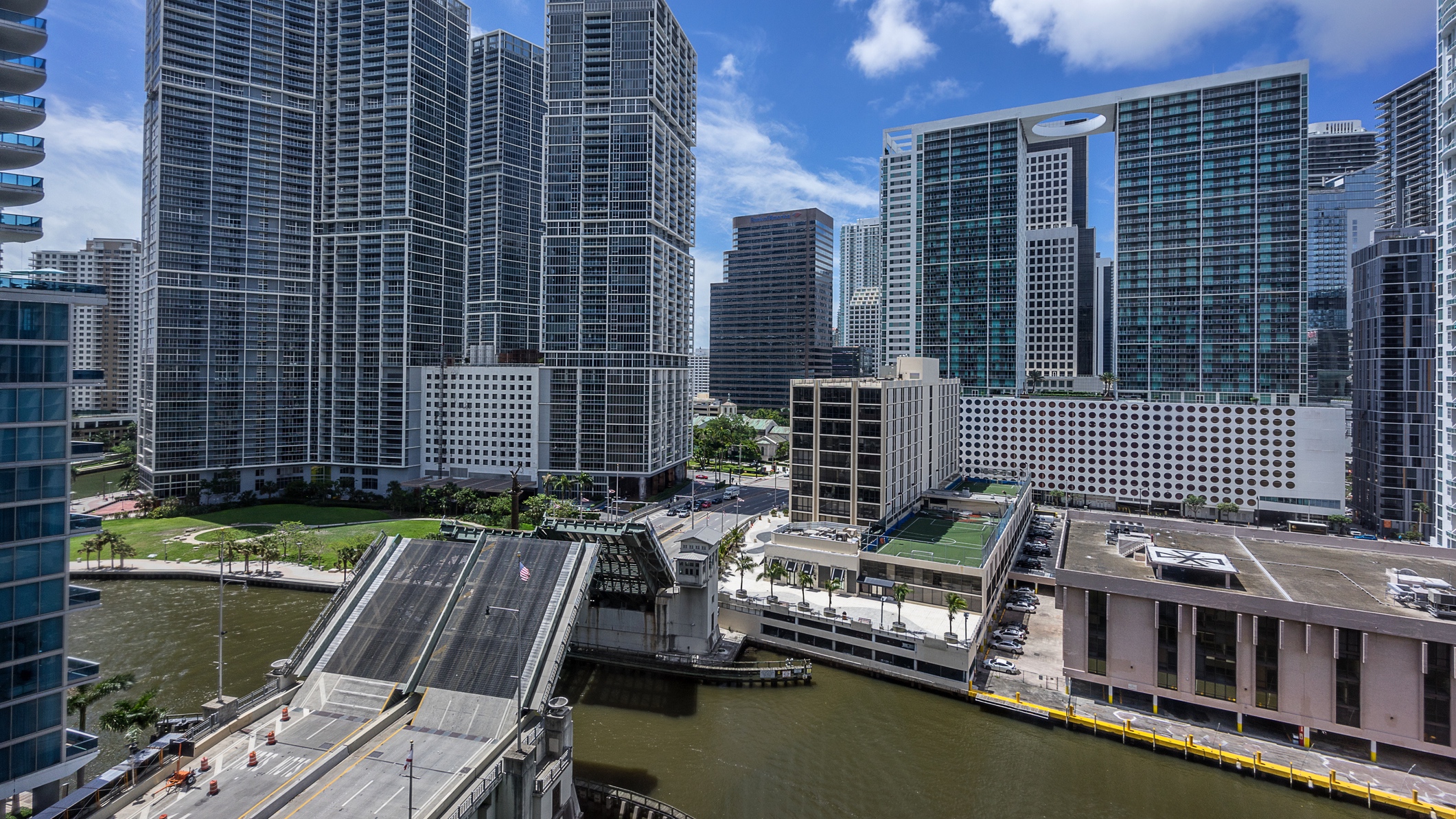 Brickell Bridge Climber Goes Viral For Climbing Raised Drawbridge