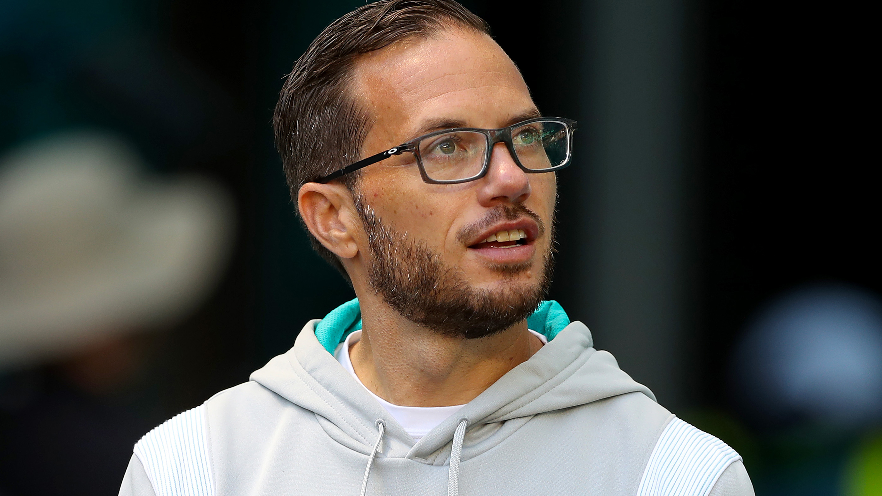 Mike McDaniel Fires Shot At Dan Snyder While Talking Commanders Sale