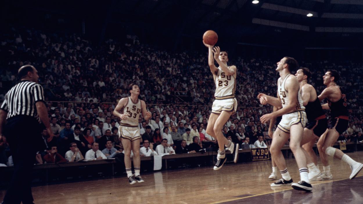 Pete Maravich's Son Calls Chase For NCAA Scoring Record 'A Sham'