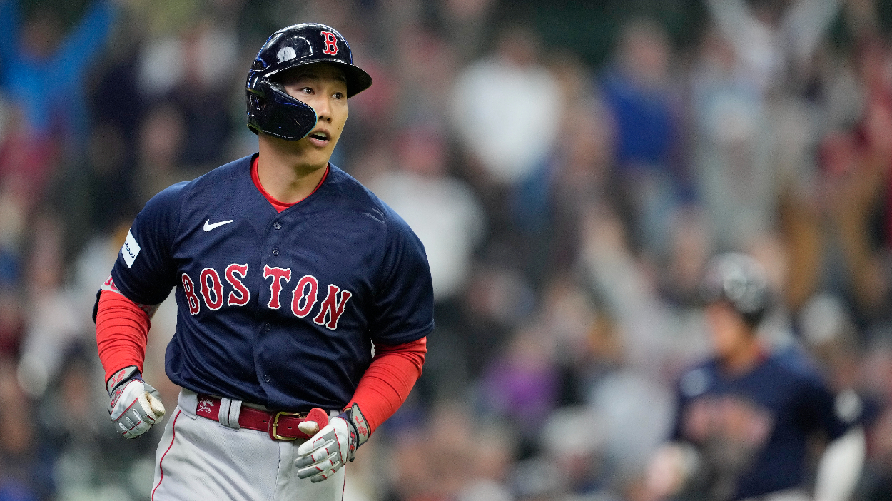 Masataka Yoshida Hits 2 HRs In The Same Inning