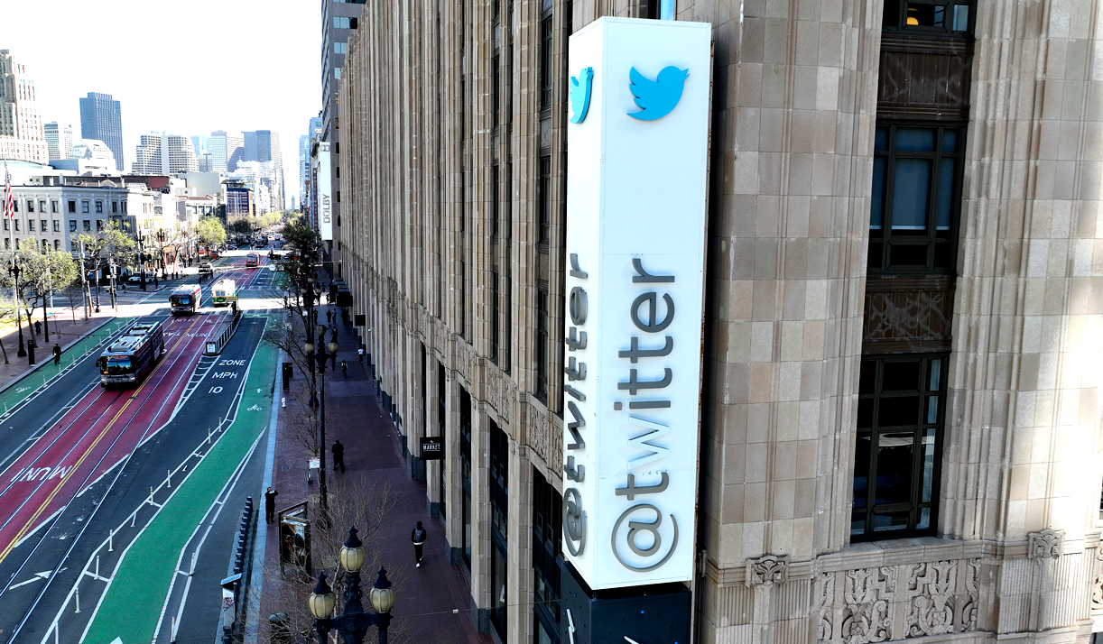 Elon Musk Paints Over The 'W' On Twitter Headquarters' Sign