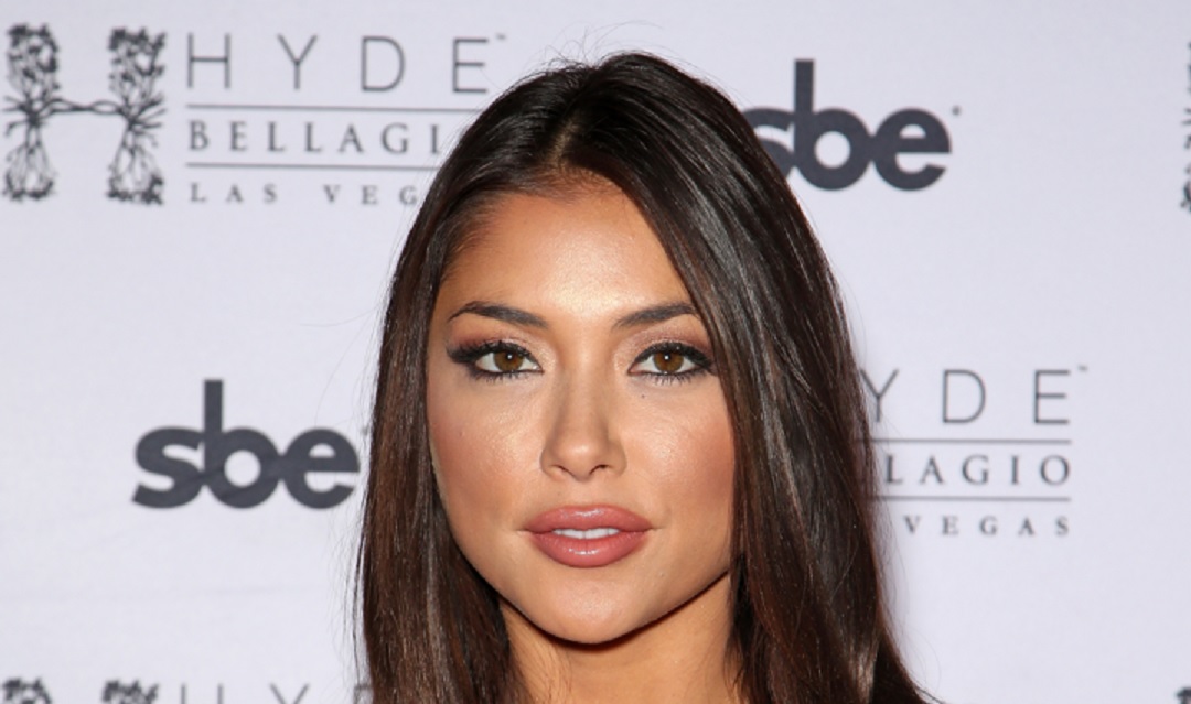 UFC Ring Girl Arianny Celeste Shares Bathing Suit Video From Latest ...