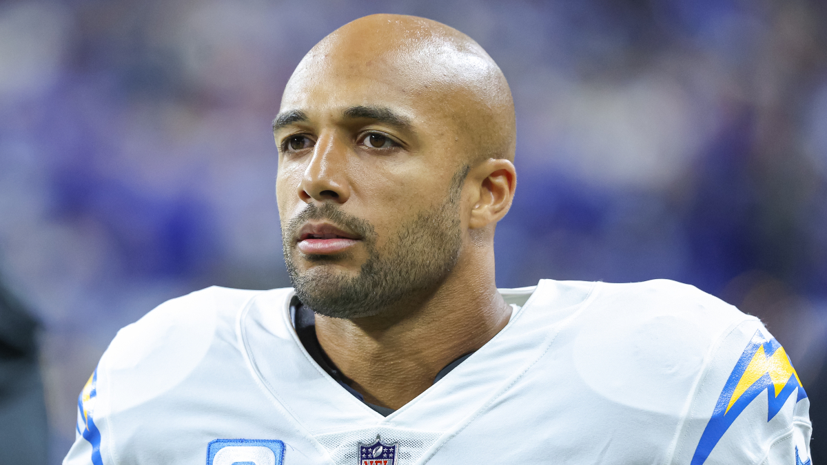 Austin Ekeler To Stay With Chargers For At Least 1 More Season