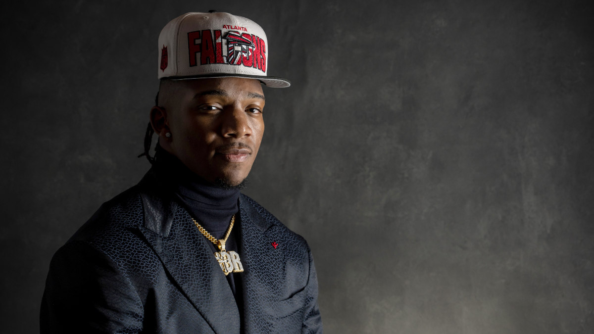 Bijan Robinson Wins Fans Over With Jersey Number Reveal