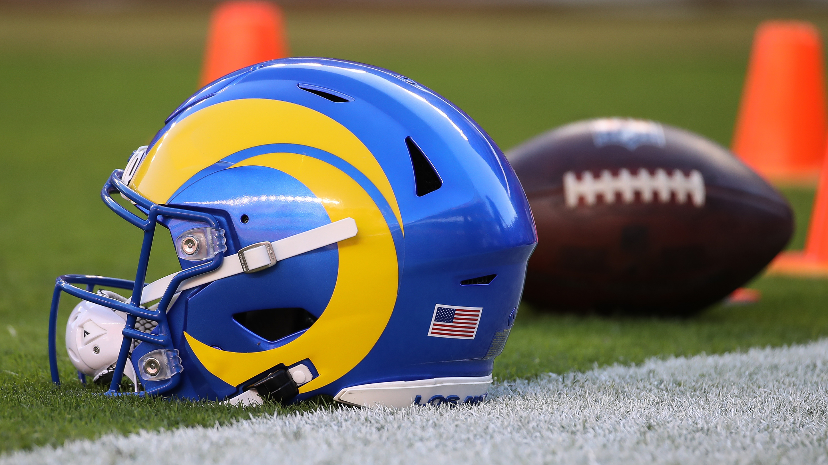 Rams Punter Ethan Evans Awes Fans With Massive Deadlift