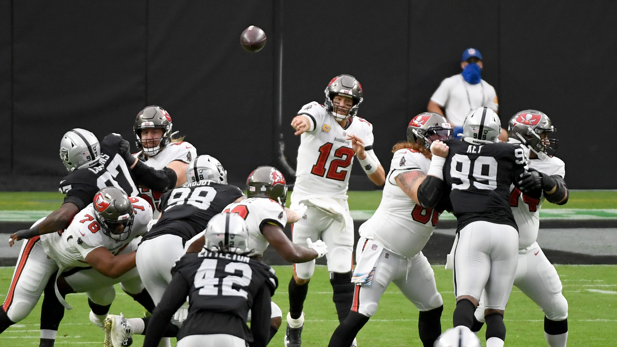 Raiders Star 'Would Not Be Surprised' If Tom Brady Joins Team