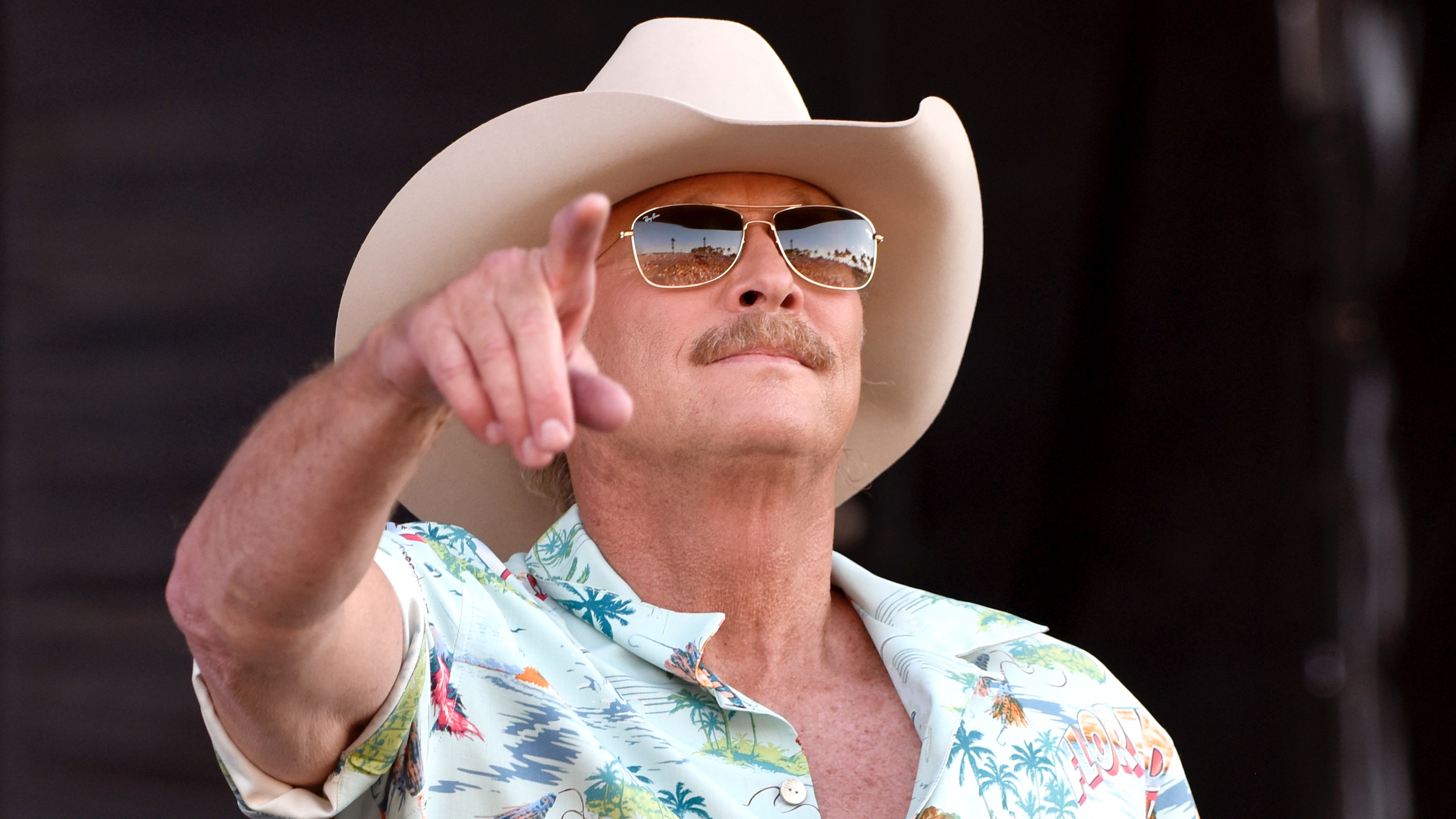 Alan Jackson's New 67' Merritt Yacht 'Hullbilly' Sport Fisher
