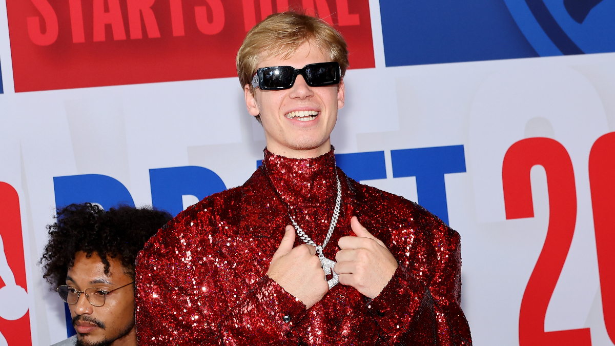 Drake Torched For Vulgar Joke About Raptors Rookie Gradey Dick