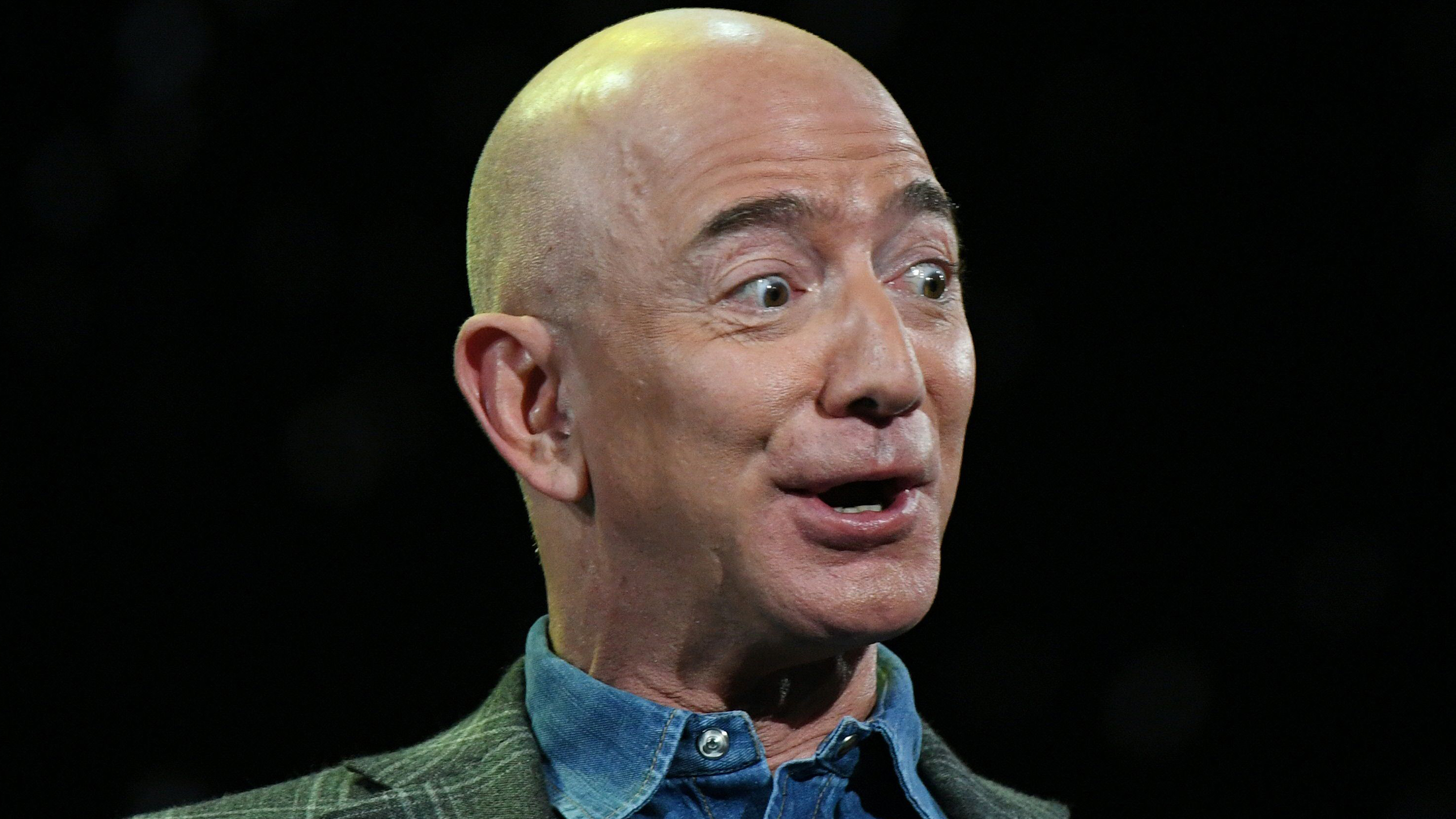 Jeff Bezos $4K Engagement Wine Bottle May Have Been A Rip-Off