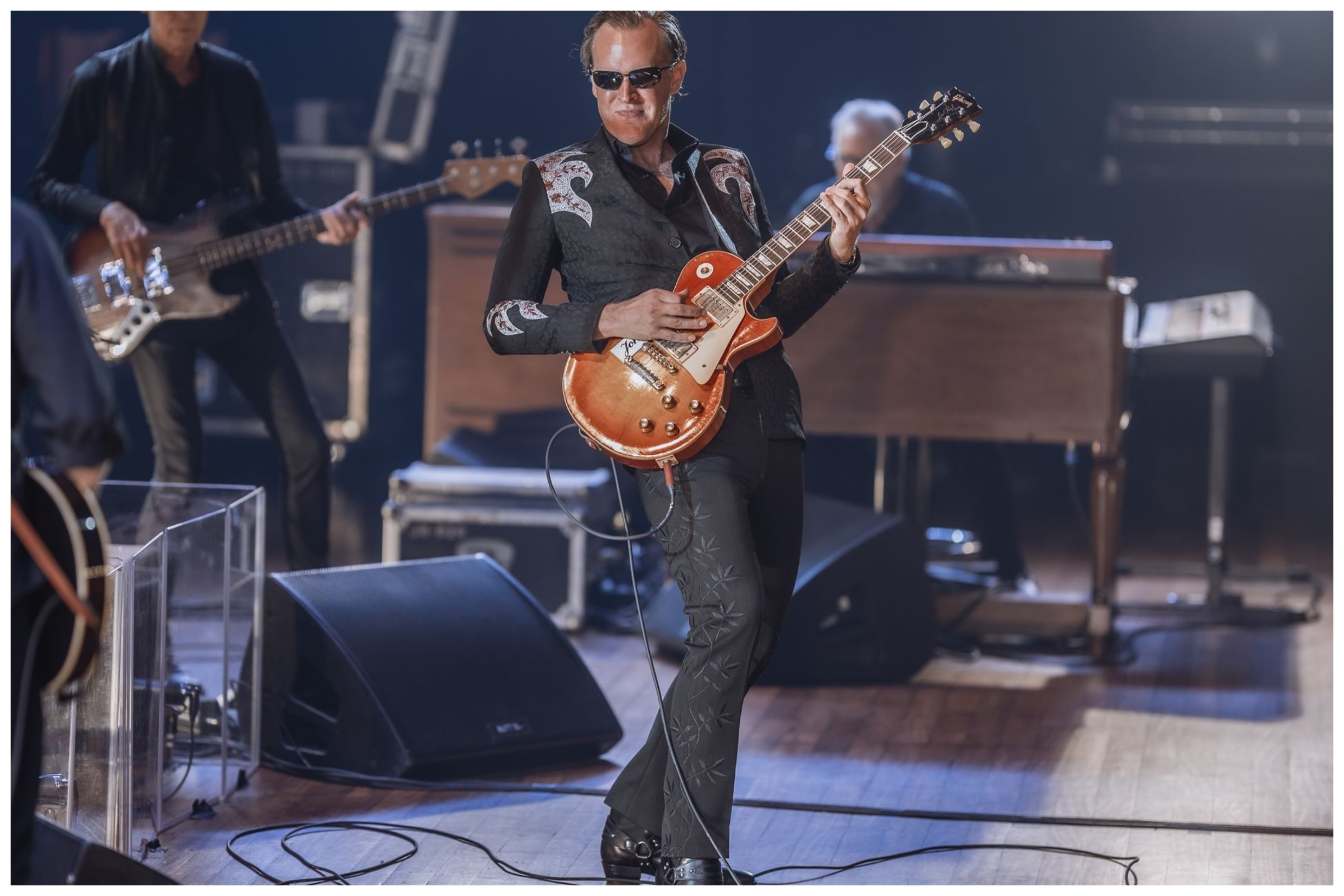 How Blues Rock Guitar Legend Joe Bonamassa Is Keeping The Blues Alive ...