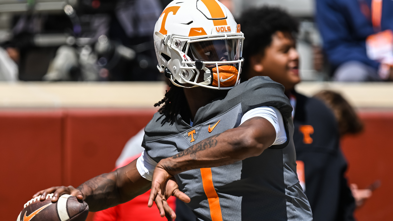 Joe Milton Awes Fans With 80-Yard Bomb At Manning Camp