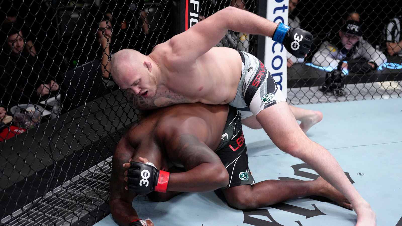 UFC Star Says He 'Felt Like I Died' After Passing Out At Weigh-In