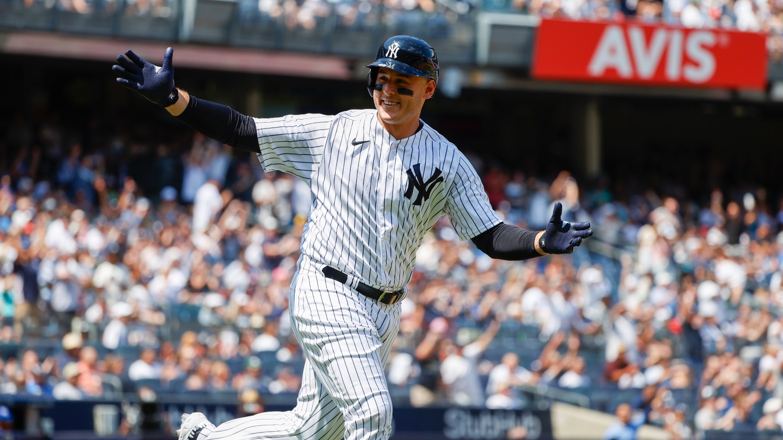 Anthony Rizzo Uses Taylor Swift To Shake Cruel Summer Slump