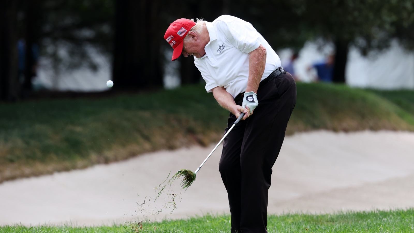 Poker Pro Shares Story Of Donald Trump's Golf Course Generosity