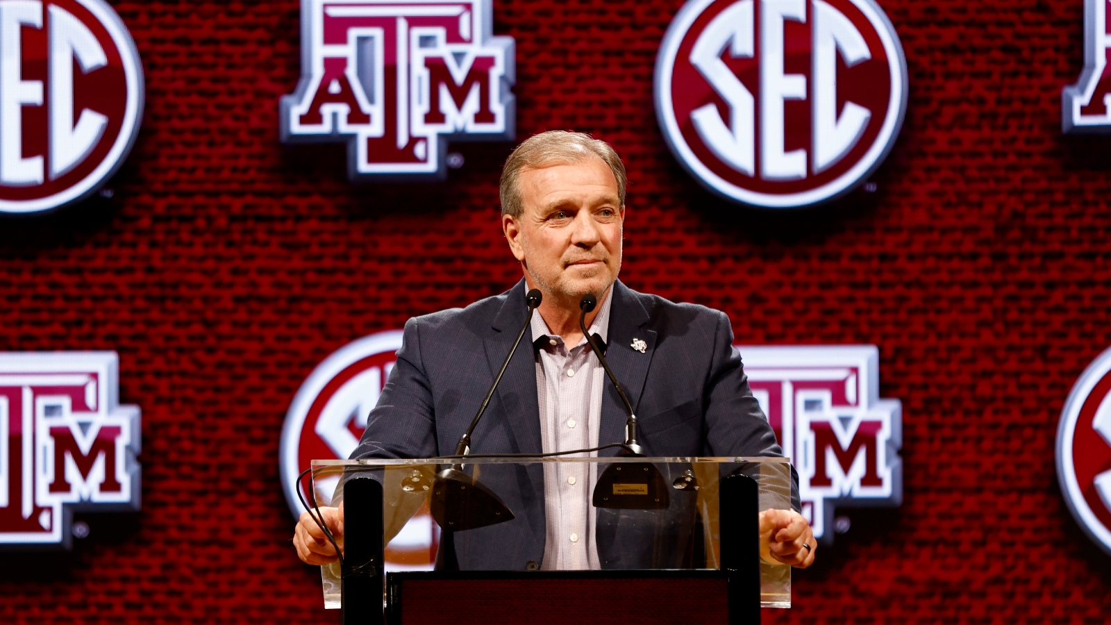Jimbo Fisher Won't Admit Bobby Petrino Is Calling Plays At TAMU