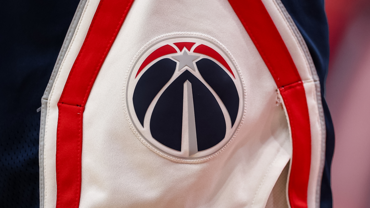 Wizards' Jordan Poole & Kyle Kuzma Roasted Over Intro Photos