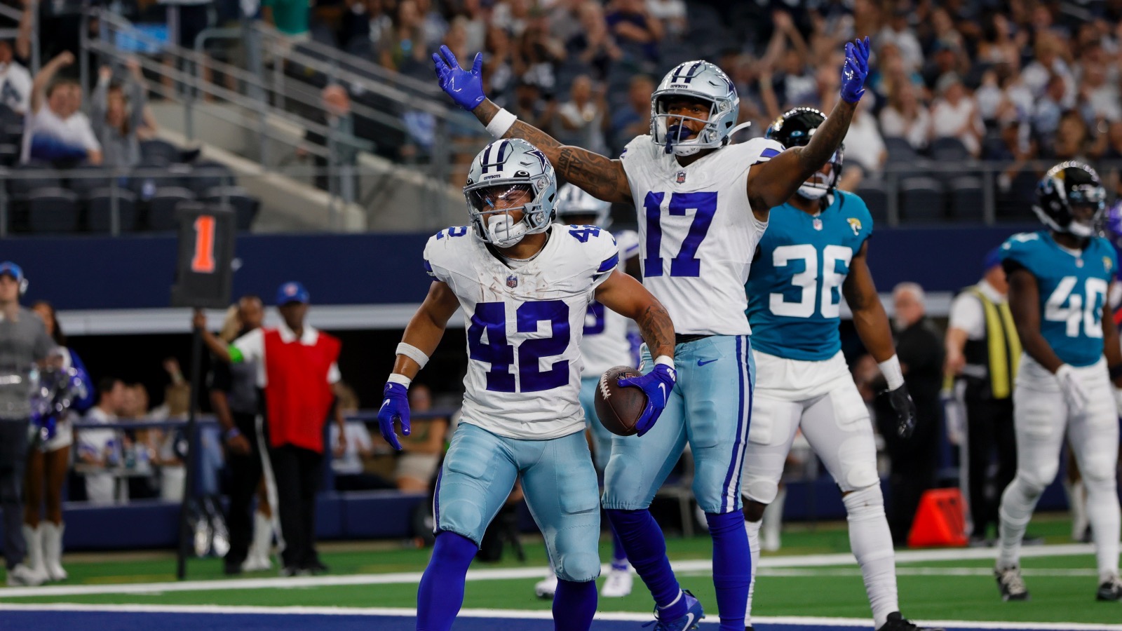 Cowboys' RB Deuce Vauhgn Goes Viral For Great Performance