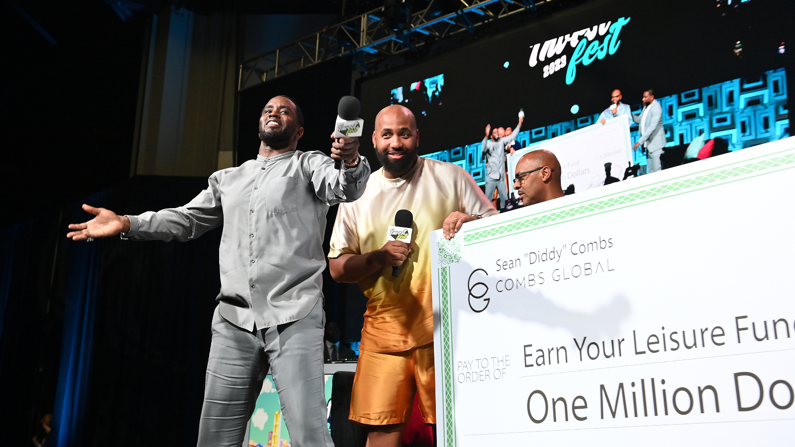 Music Superstar Diddy Gives $1M Check To Jackson State Football