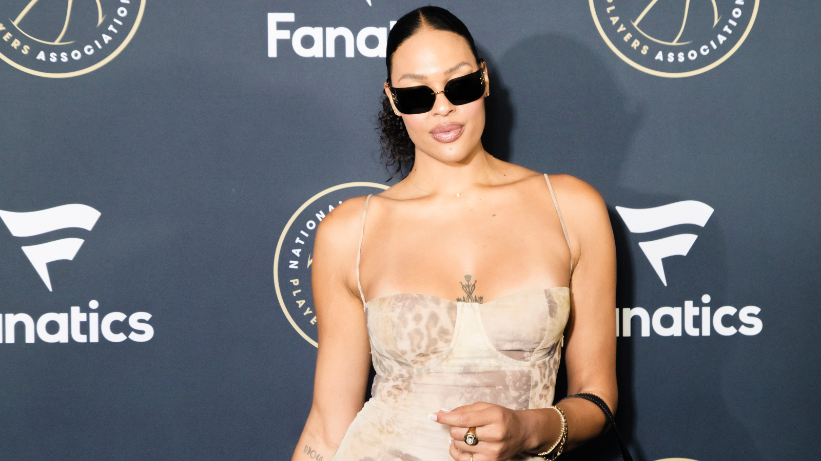 Liz Cambage Claims She'll Play For Nigeria Despite Racism Accusations