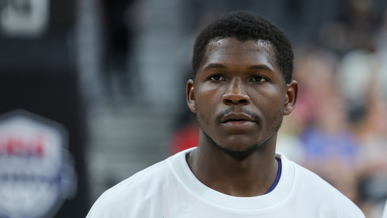 Anthony Edwards Screams Back At Fan During FIBA World Cup