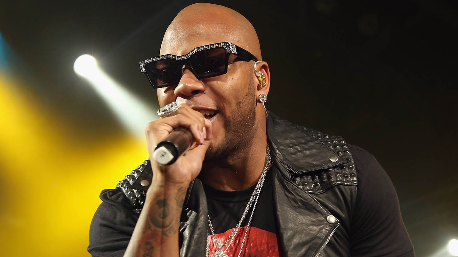 World's Coolest Baby Crowd Surfs At Flo Rida Concert